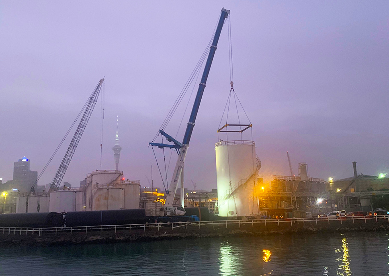 STOLTHAVEN TANK 23 | Universal Cranes New Zealand